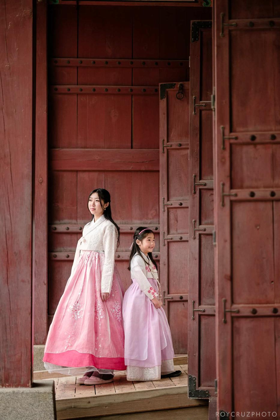 Hanbok Portraits at Gyeongbokgung Palace – Family Photographer in Seoul ...