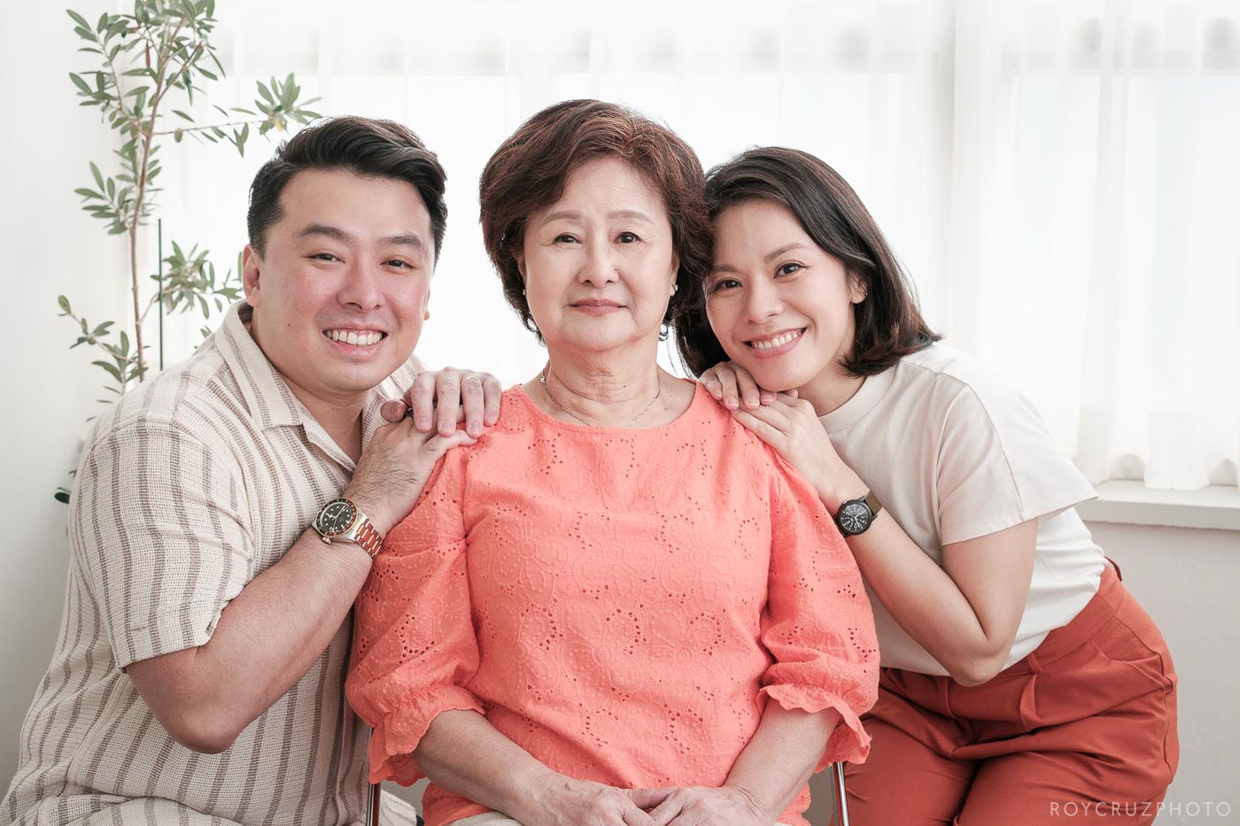 A Summer Monsoon Session – Family Photographer in Seoul, South Korea ...