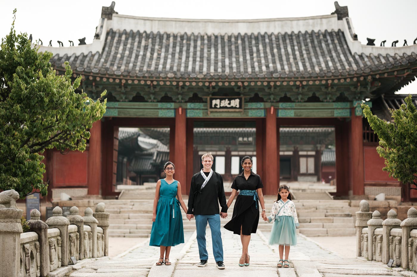 Modern Meets Tradition – Family Photographer in Seoul, South Korea ...